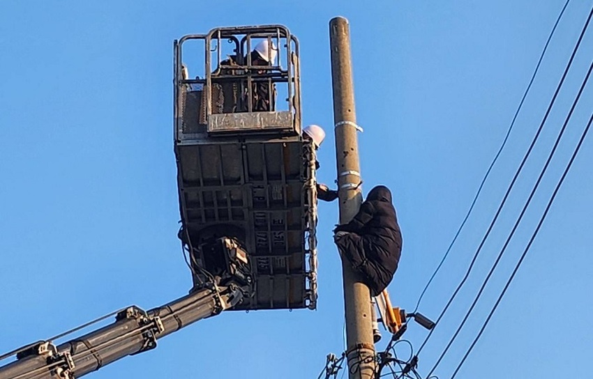 Yongjugol, Paju. There Are Still People Here.